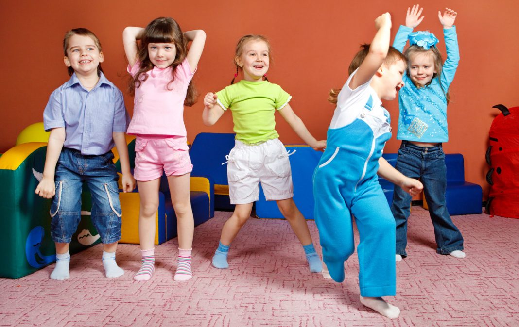 12 Time Pass Games To Play With Family or Kids on Qurantine- ZestVine