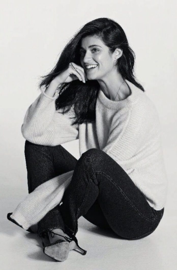 19 Irresistible Photos Of Anya Chalotra Actress Yennefer Of The