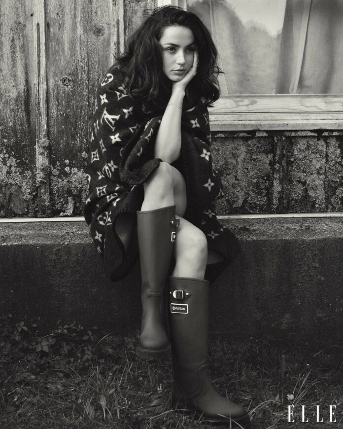 45 Hot Pics of Ana de Armas, Cuban Spanish Actress & Model - ZestVine